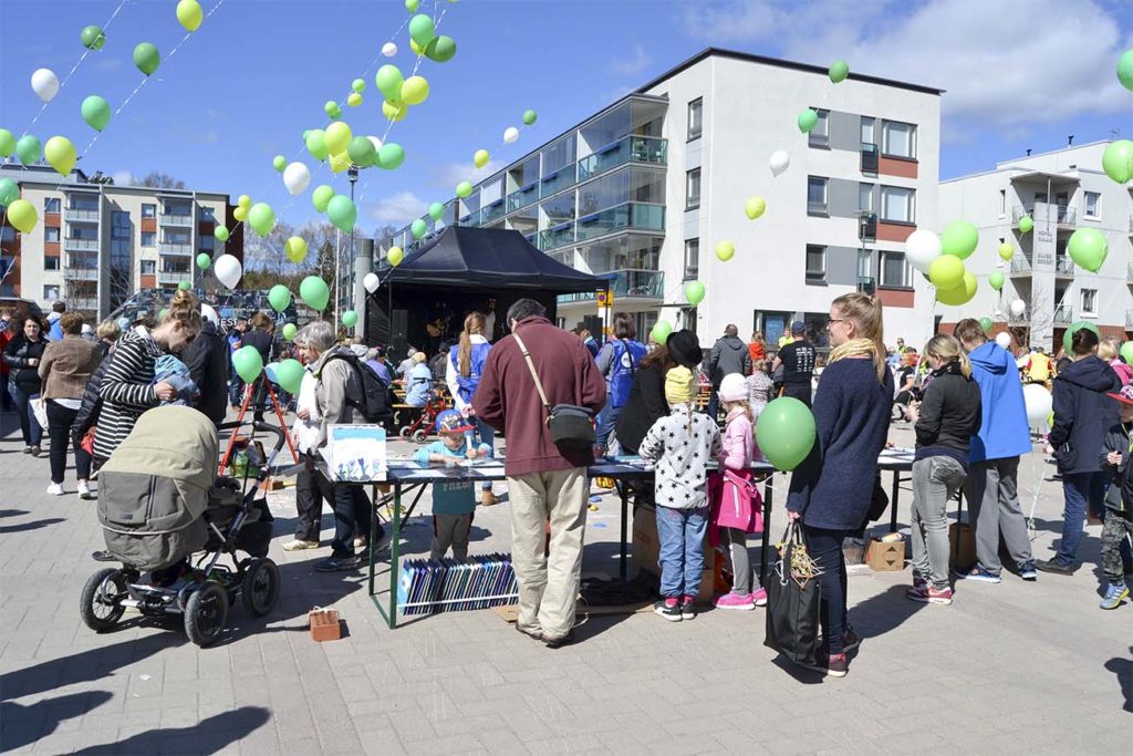 Taidetta ja luontoa Karakallion katukuvassa - Karakallio Creative